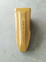 China OEM Komatsu Excavator Bucket Tooth 205-70-19570RC Tiger Teeth Excavator for sale