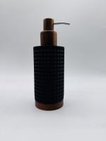 China Polyresin bathroom accessories set round with checker pattern and wood accessoires lotion pump bottle soap dish for sale