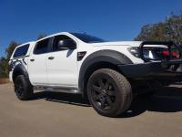 China Customized Logo ABS Plastic black Fender Wheel Flares For Ford T6-AT6-T7 for sale