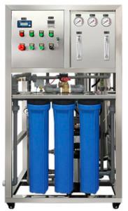 China 250L/H 1.7kW Brackish Water Reverse Osmosis Plant with 3-Stage Filtration and SS304 Construction for sale