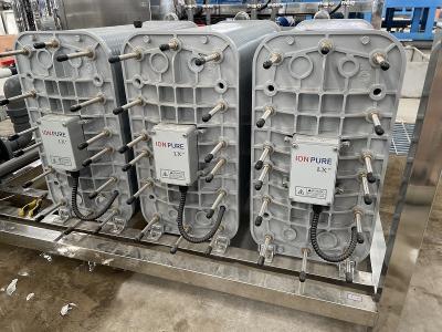 China Ionpure IP-LXM30Z-5 CEDI Module 3.3-5.11 m3/hr High-Purity Chemical-Free Water for sale