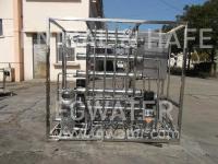 China Skid Mount 1500-18000 GPD Reverse Osmosis System with 4040 Membranes and 1.5-3.0 kW Power for sale