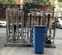 China 1000 LPH Industrial Reverse Osmosis Water System with 2.5kW Power and SS304 Construction for sale