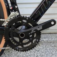China Carbon Frame Gravel Bike 700C*40C 11 Speed APEX Hydraulic Disc Brake for Road Racing for sale