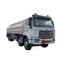 China Sinotruk 8*4 25000L 6000 Gallon Oil Tankers Truck Gasoline & Diesel Fuel Tank for sale
