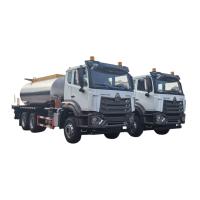 China SINOTRUK HOWO NX 6×4 12CBM Asphalt Distributor Truck Bitumen Sprayer Truck With Heating System For Road Maintenance for sale