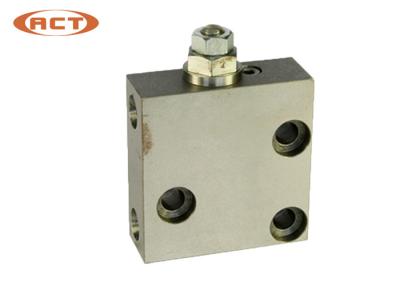 China Hydraulic Pressure Relief Valve Excavator Spare Parts 723-40-71102 For PC200-7 for sale