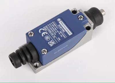 China Schneider XCE102C Steel Roller Plunger Limit Switch 1NO 1NC IP65 Spring Return Horizontal Actuation for sale