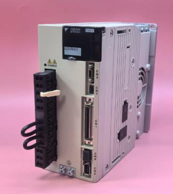 China Yaskawa SGDV-5R5A01A002000 Sigma-5 AC Servo Drive 0.75kW 200V Analog Pulse Train for sale