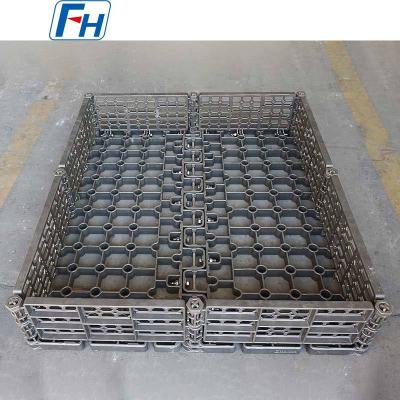 China FH® Heat Treatment Charging Baskets for Roller Hearth Furnace, Oil Quenching at 980℃ for sale