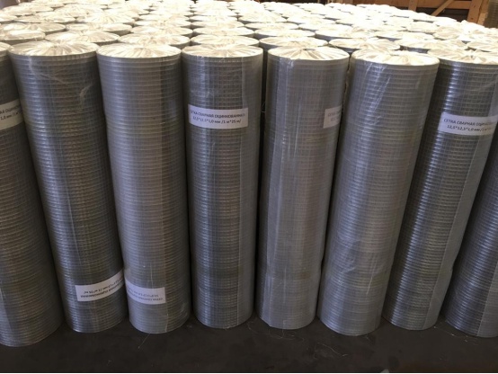 WELDED WIRE MESH LOADING TO CONTAINER WELDED WIRE MESH LOADING TO CONTAINER