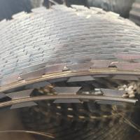 China Galvanized 316 Barbed Wire Coil Fencing High Strength Double Edge For Protection for sale