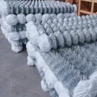 China Hot Dip Galvanized Diamond Chain Link Fence Cyclone Wire Mesh for sale