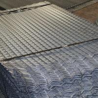China Heavy Duty Galvanized Steel Expanded Metal Sheet For Floors Corridors Stairstep Fence for sale