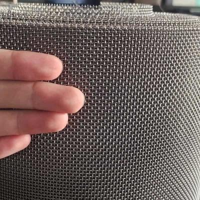 China 304 Plain Weave Stainless Steel Wire Mesh For Courtyard Enclosure for sale