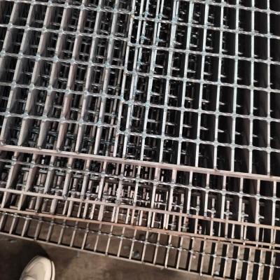 China Stair 304 Stainless Heavy Duty Steel Bar Grating Hot Dip Galvanizing for sale