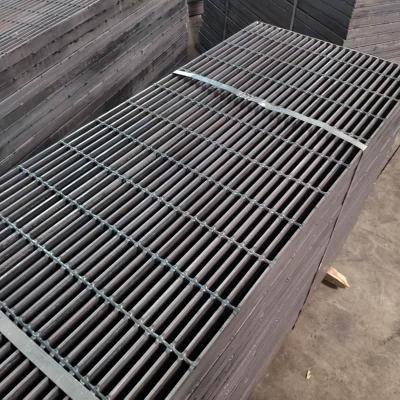 China Hot Dipped Galvanized Metal Grating Stairs For Highway Drain Cover for sale