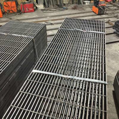 China 304 Stainless Steel Custom Heavy Duty Bar Grating For Park Walk Plate for sale