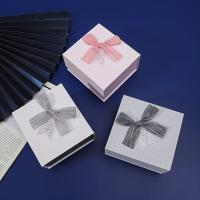 China Wallpaper Magnetic Flip Box For Cosmetics Belt Holiday Gift Perfume for sale