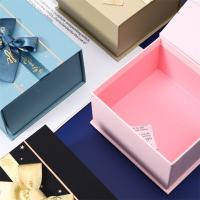 China Wallpaper Magnetic Flip Box For Cosmetics Belt Holiday Gift Perfume for sale