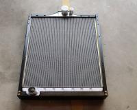 China 780*902mm FV517 Mitsubishi Forklift Radiator Tank Assembly for sale