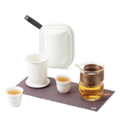 China 2024 Portable Wood Handle Tea Pot Set Modern Portable Teapot Cup Set Porcelain Infuser Teapot Set With Case for Travel for sale