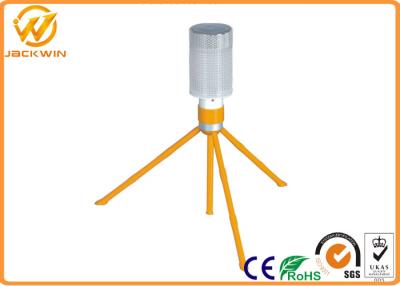 China Traffic Safety Equipment LED Flashing Traffic Solar Barricade Warning Light High Brightness Anti Crush for sale