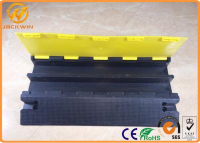 China 93 * 71 mm Channel Size Heavy Duty Rubber Cable Protection Ramps for Event for sale