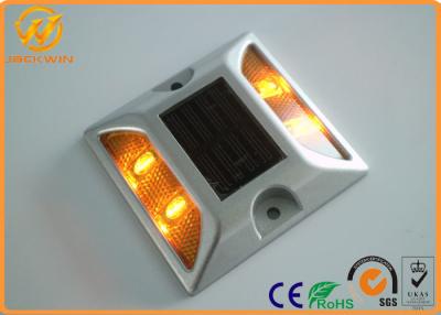 China Aluminum Outer Casting Cats Eyes Road Markings Rainproof For Highway / Bridge , Solar Power for sale
