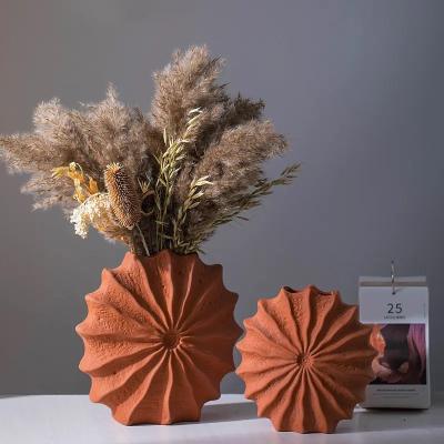China Red Terracotta Vase Modern Hydroponic Dry Flower Home Hotel Decoration 20cm 25cm for sale