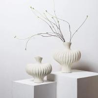 China Ceramic Flower Vase Modern Home Decoration Centerpiece Bulk Wedding Party Table Decor 28x17x31cm for sale