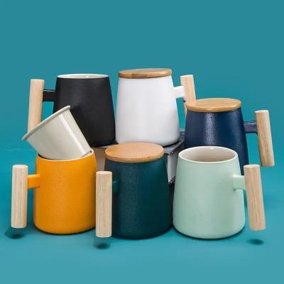 China Ceramic Coffee Mug 450ml with Wooden Handle and Bamboo Lid Nordic Minimalist Style for Home Office for sale