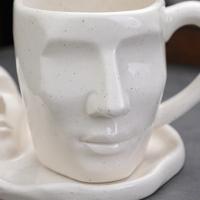 China Modern Ceramic Coffee Cup and Saucer Set 300ml Creative Kiss Cup Design for Home Office Use for sale