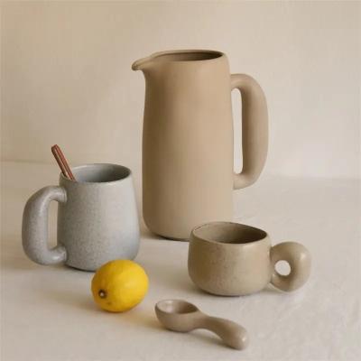 China Retro Creative Big Ear Ceramic Mug 300ml 600ml Nordic INS Style Coffee Cup Large Capacity Afternoon Tea Cup for sale