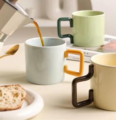 China 330ml Ceramic Irregular Handle Mug Beer Soda Iced Tea Drinking Cup Coffee Milk Cocoa for sale