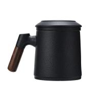 China Custom Ceramic Tea Cup 400ml with Wooden Handle and Infuser Lid Personalized Logo Mug for sale