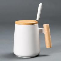 China Nordic Wooden Handle Ceramic Coffee Mug Set 480ml with Lid and Spoon for Home Office for sale