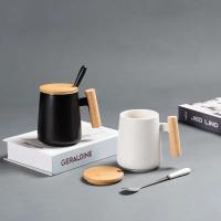China Nordic Wooden Handle Ceramic Coffee Mug Set 480ml with Lid and Spoon for Home Office for sale
