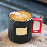 China Ceramic Coffee Mug 360ml Custom Logo Red Green Vertical Stripes Pattern Cup for sale