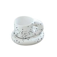 China Nordic Ceramic Coffee Mug 320ml Modern Design Sustainable Stocked Custom Logo for sale