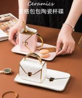 China Creative Ceramic Coffee Cup Saucer Set 310ml Modern Design Business Gift Mug for sale