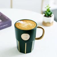 China Custom Advertising Ceramic Coffee Mug 15oz 450ml with Metal Logo Gift Box Packaging for sale