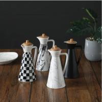 China Kitchen Ceramic Oil Bottle Creative Pattern Sauce Vinegar Storage Bottle Japanese-style Sake Bottle for sale