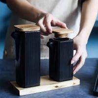 China Ceramic Olive Oil and Vinegar Bottle 300ml Soy Sauce Seasoning Pot Kitchen Storage for sale