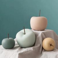 China Modern Ceramic Apple Fruit Decor Figurine 12x12 cm Home Tabletop Ornament Custom Color for sale