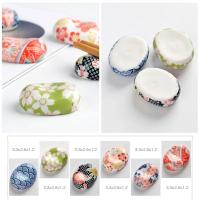 China 6 Styles Cute Japanese Decorative Chopstick Holder Spoon Rack Fork Rest Kitchen Tools Tableware Ceramic Chopstick Stand for sale