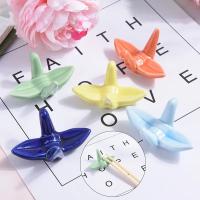 China Ceramic Origami Chopstick Holder Paper Crane Design Durable Chopstick Rest 3x5.7 cm for sale