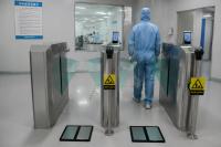 China ESD Turnstile Suitable For Cleanrooms Can Detect Static Electricity for sale