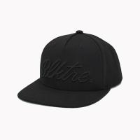 China Black Plastic Snap Buckle Flat Brim Snapback Hats One Size Fits All Structured Crown for sale