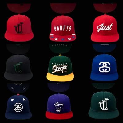 China Custom 3D Puff Embroidery Snapback Hat - 58cm Size, 6-Panel Design with Cotton-Polyester Blend for sale